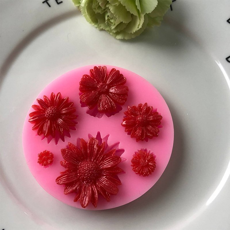 Vedini 6 Cavity Chrysanthemum Rose Flower Silicone Mold